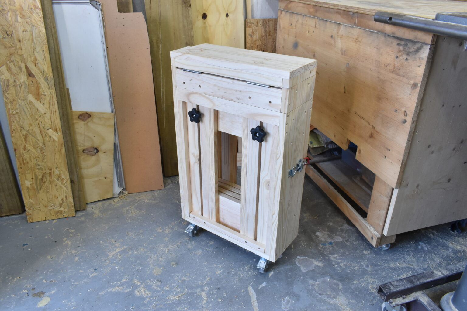 Universal Outfeed Support- Practical DIY Woodworking Plans | The ...